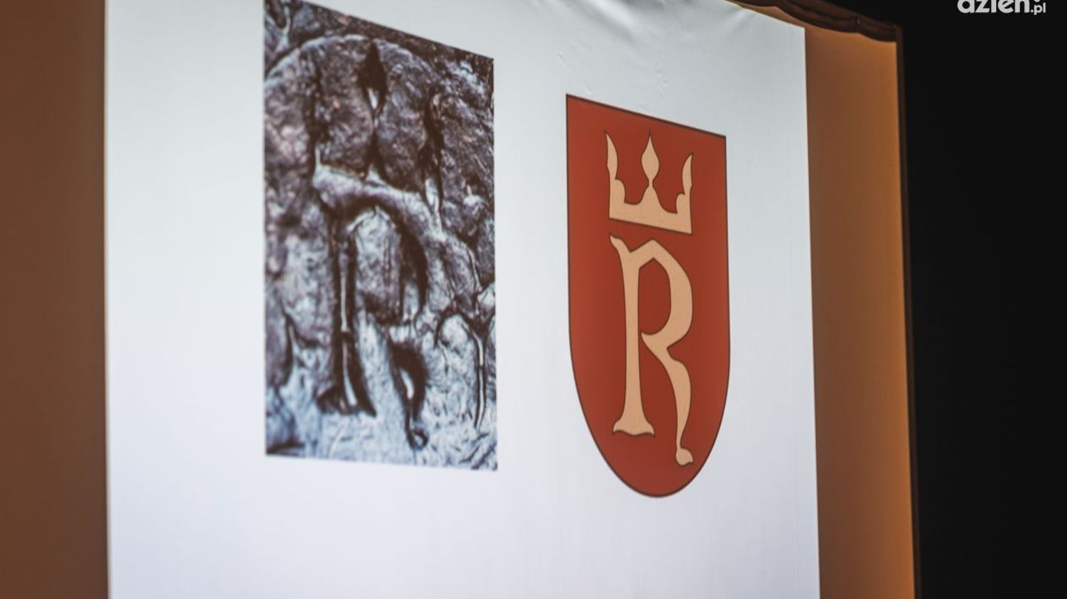 Nie tylko herb i flaga. O nowych projektach systemu symboli Radomia