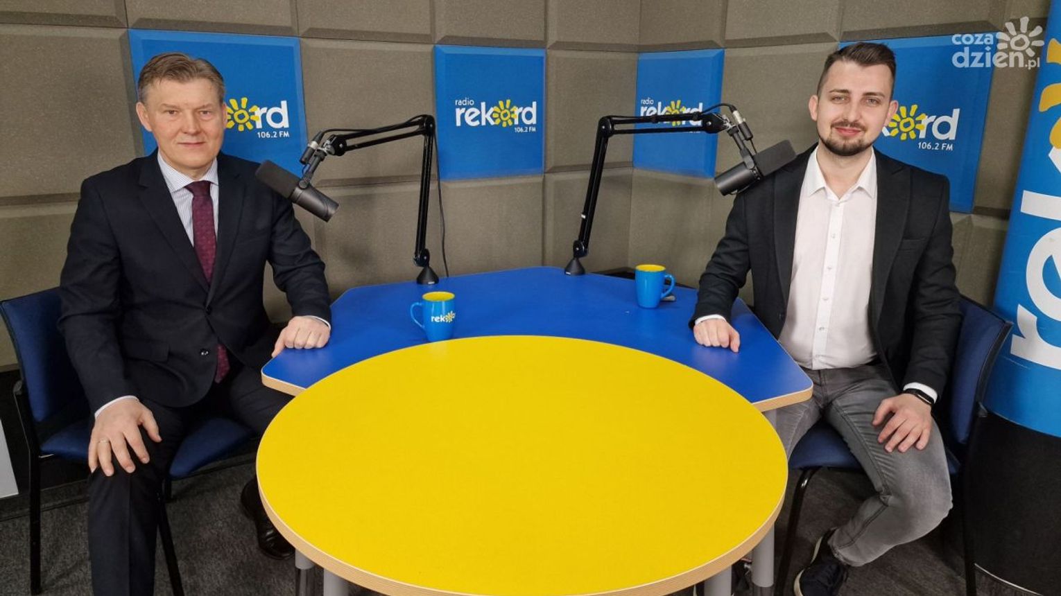 Trelka: W polskiej służbie zdrowia jest źle. Środki z NFZ starczają ...