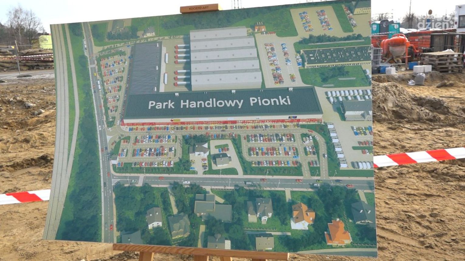 W Pionkach powstaje nowy park handlowy
