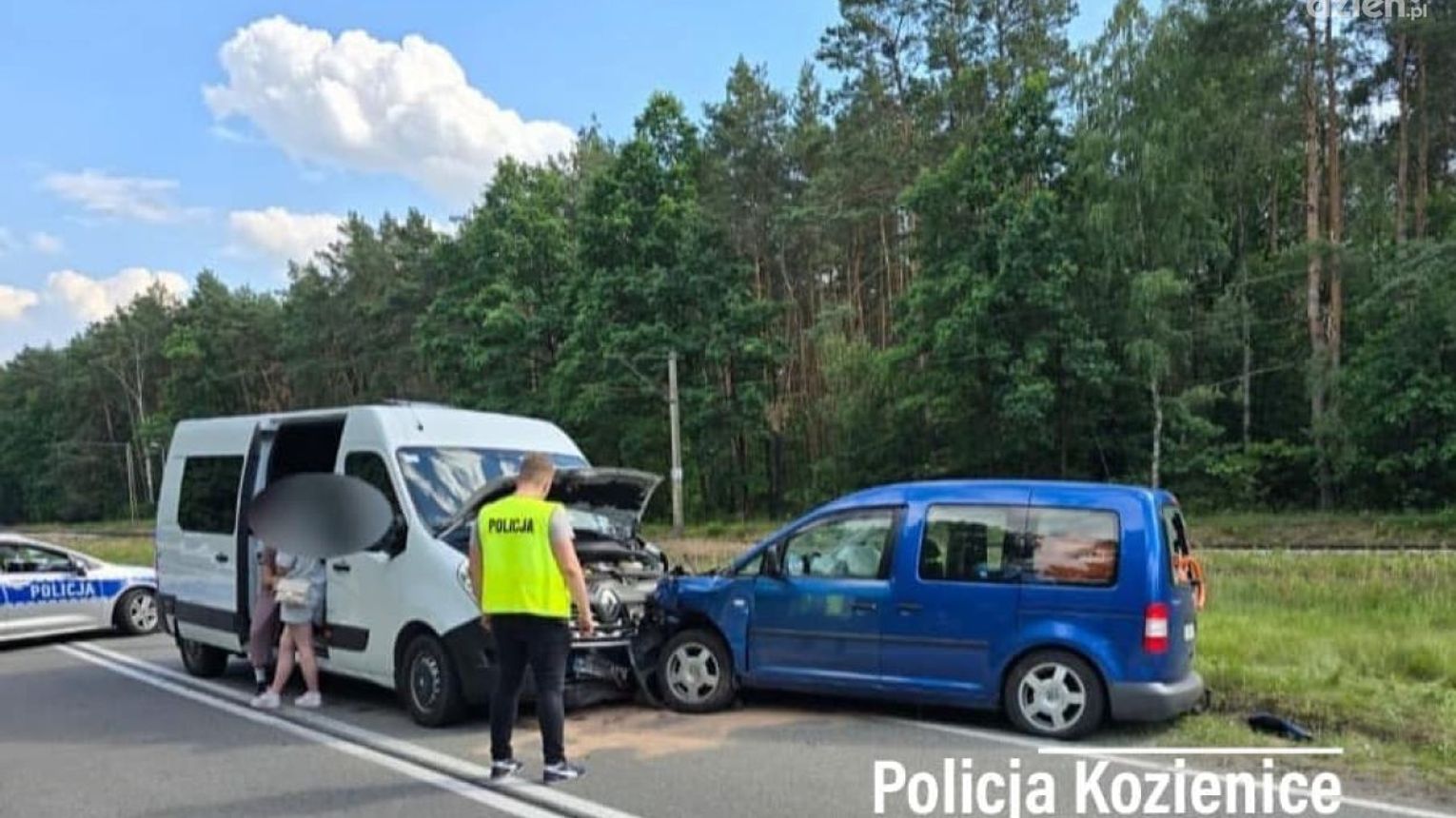 Wypadek na DW 738. Dwie osoby w szpitalu